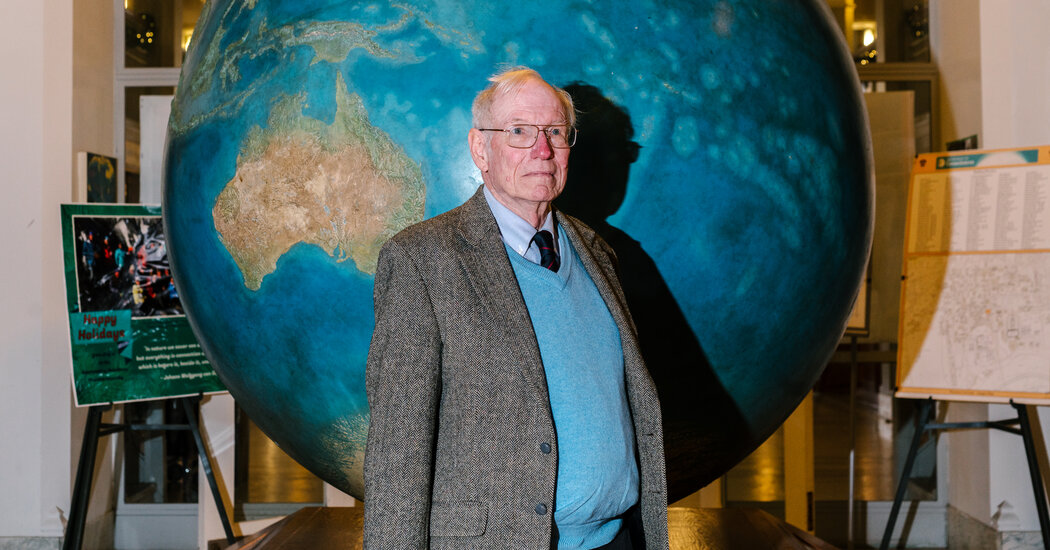 W. Jason Morgan, 87, Dies; Developed the Theory of Plate Tectonics ...